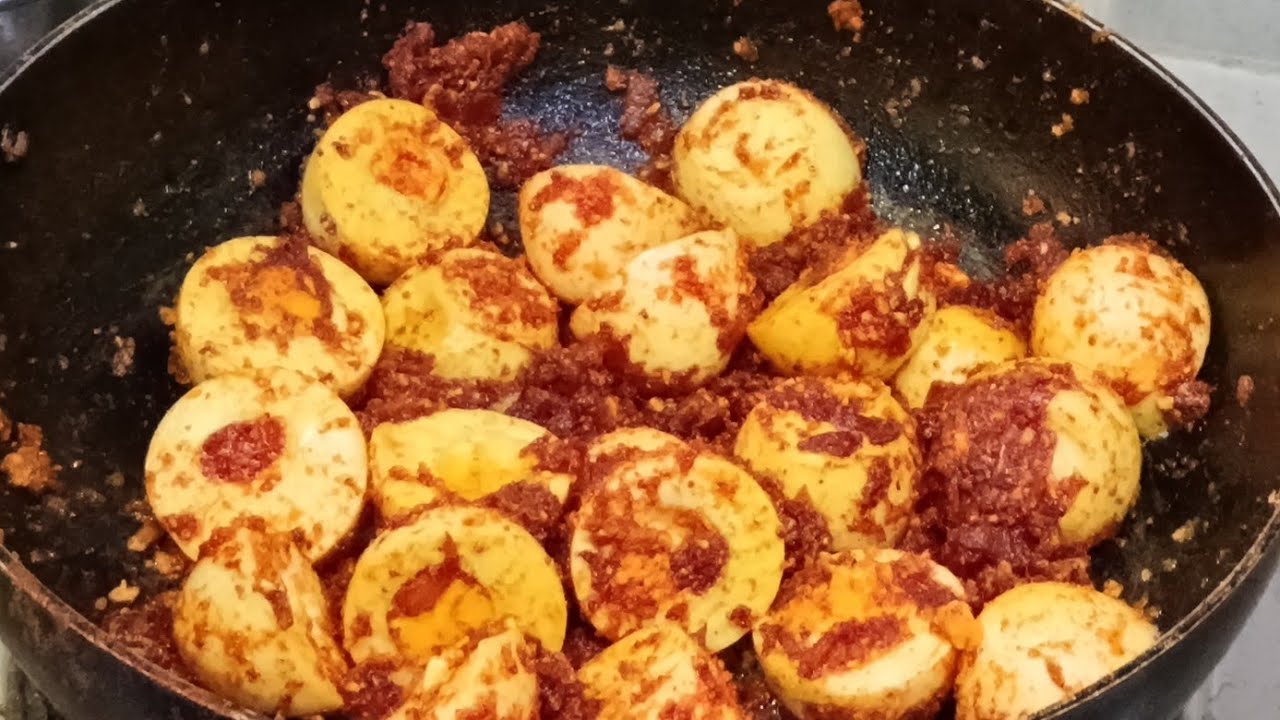 Egg fry recipe easy and tasty @Haizu's world - YouTube