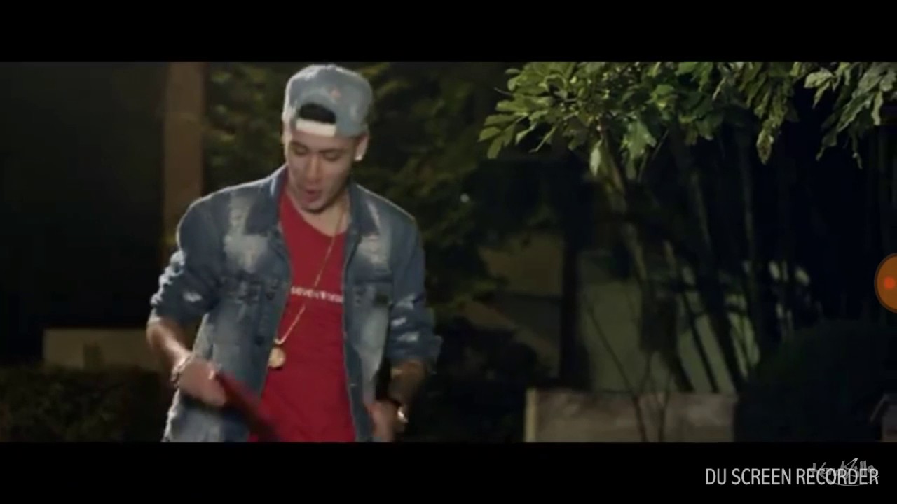 Novo clipe do mc kevinho - YouTube