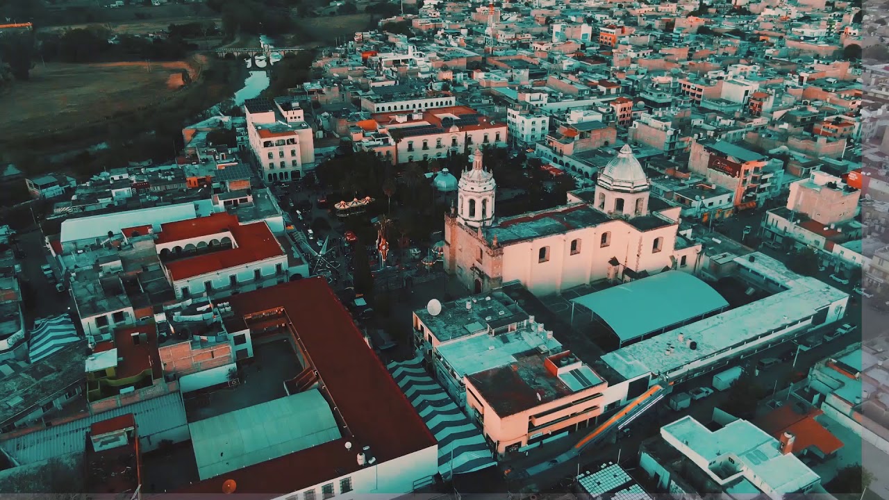 Cruzando Tlaltenango de Sánchez Román desde el cielo - YouTube