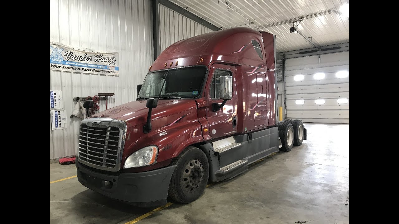 2016 Freightliner CASCADIA - Parts Unit 16WH182 - YouTube