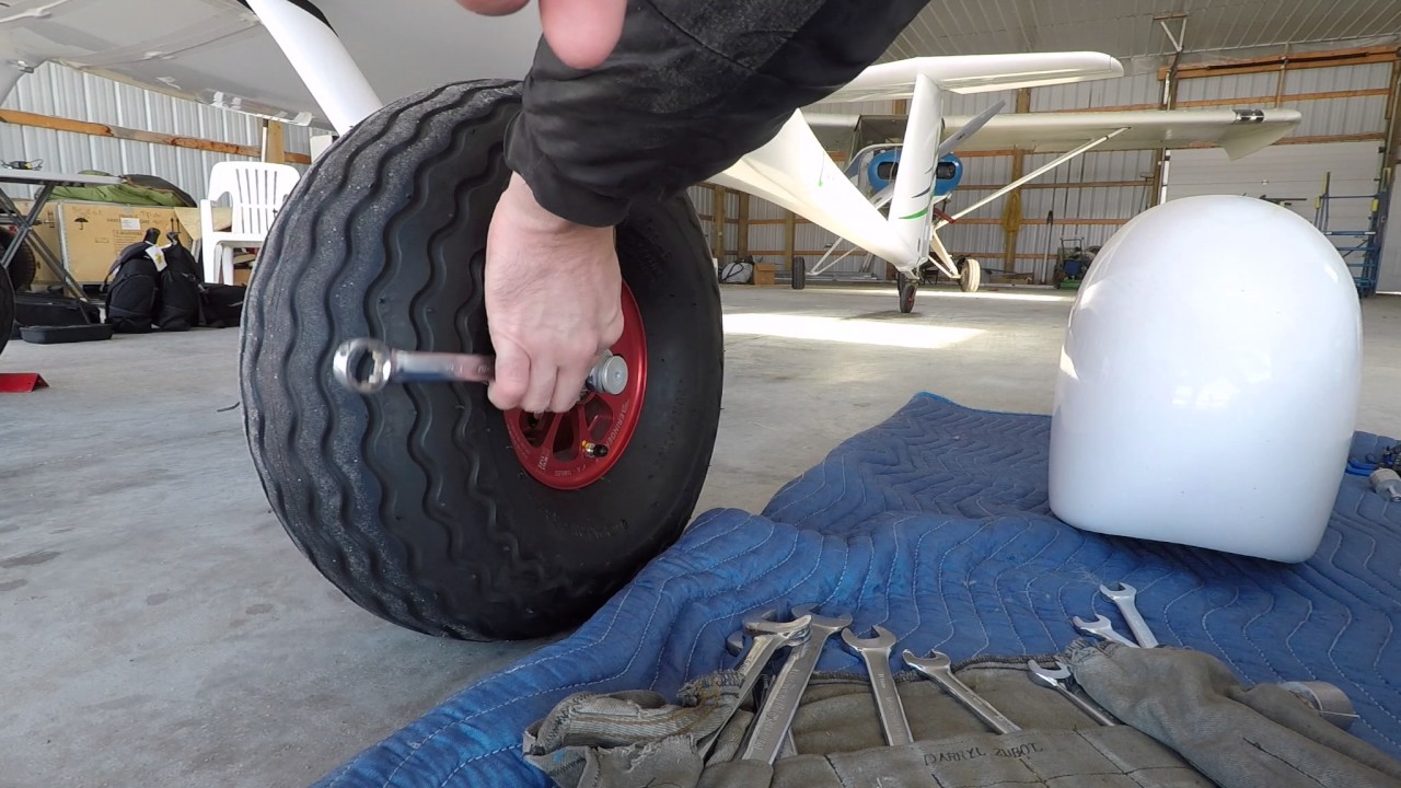 Large wheel pants! - YouTube