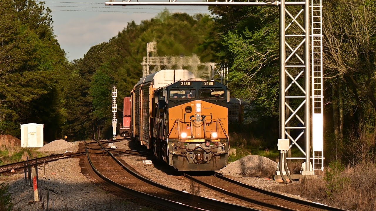 LaGrange, Ga CSX Q203 Passing Through LaFayete Connection - YouTube