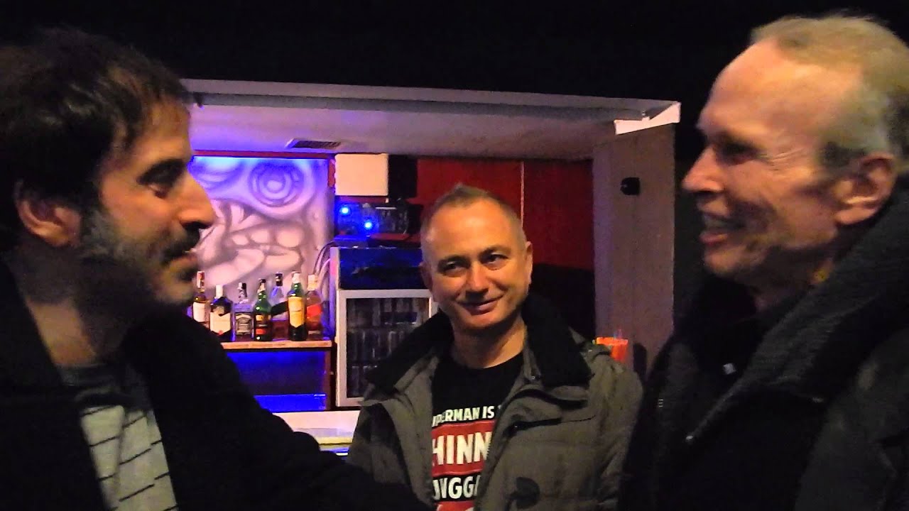 Peralta Vs. Phil Alvin... - YouTube
