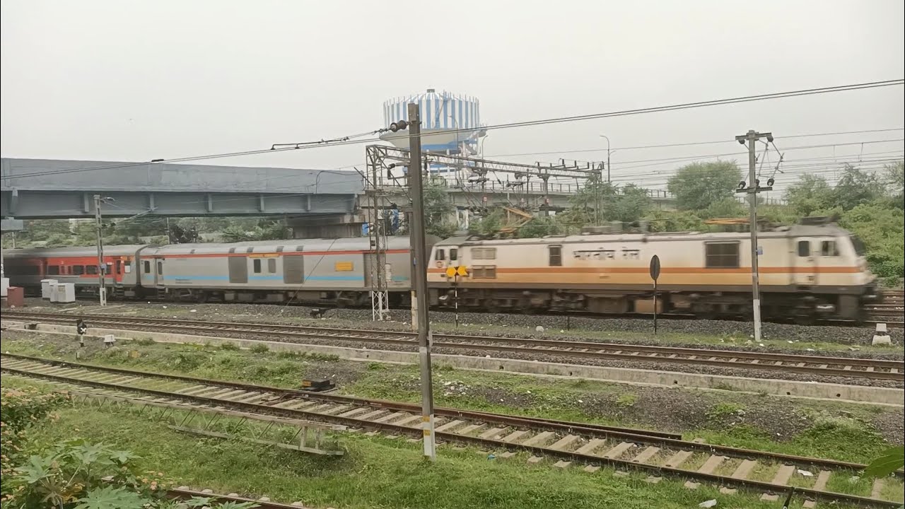 Valsad SF Express 12912 Haridwar Valsad SF Express Nagda Jn Skip ...