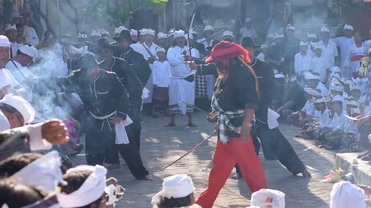 Baris Cina Dance - YouTube