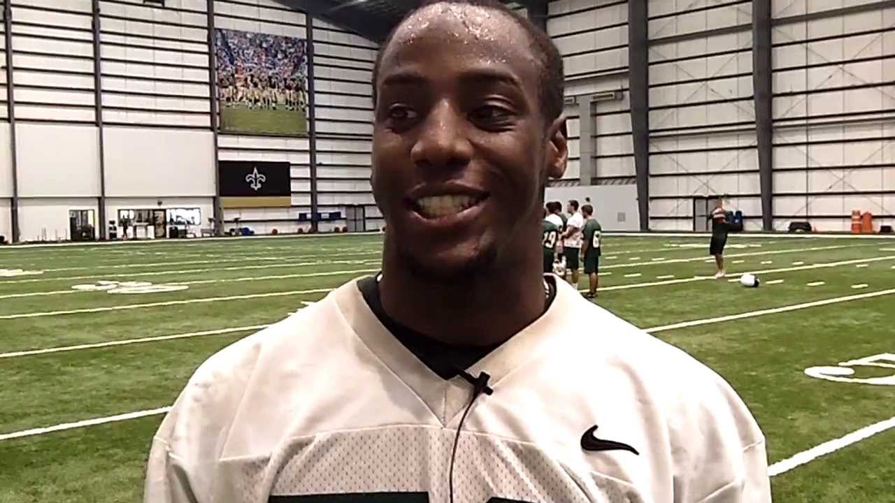 Tulane LB Dominique Robertson - YouTube