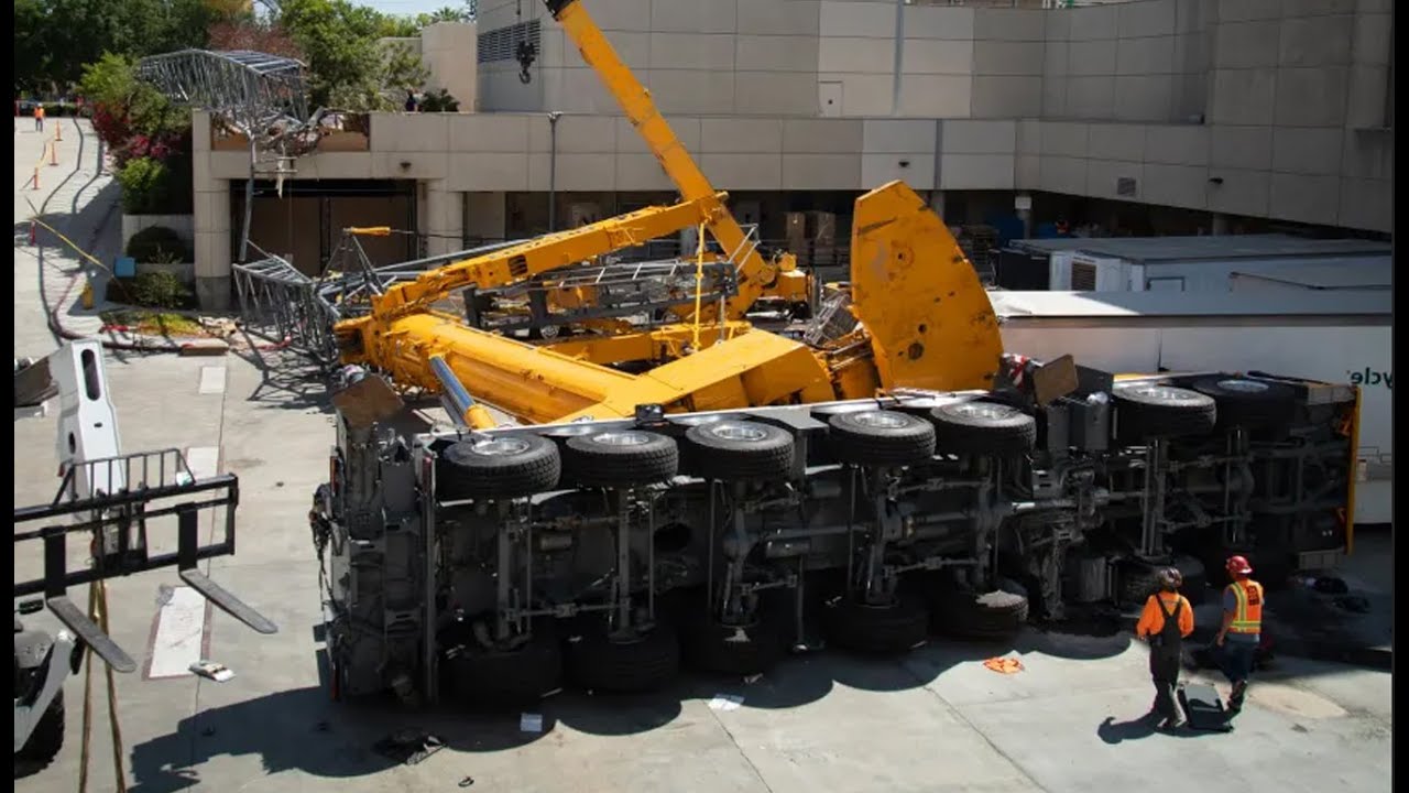 The Most Extreme Dangerous Crane Fail and Insane Gone Wrong - YouTube