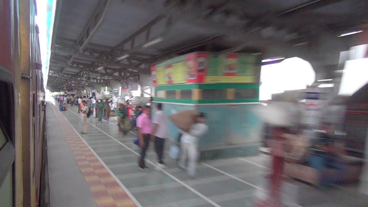 Destroyed In Seconds ! 12931 Double Decker Superfast Ac Express ...