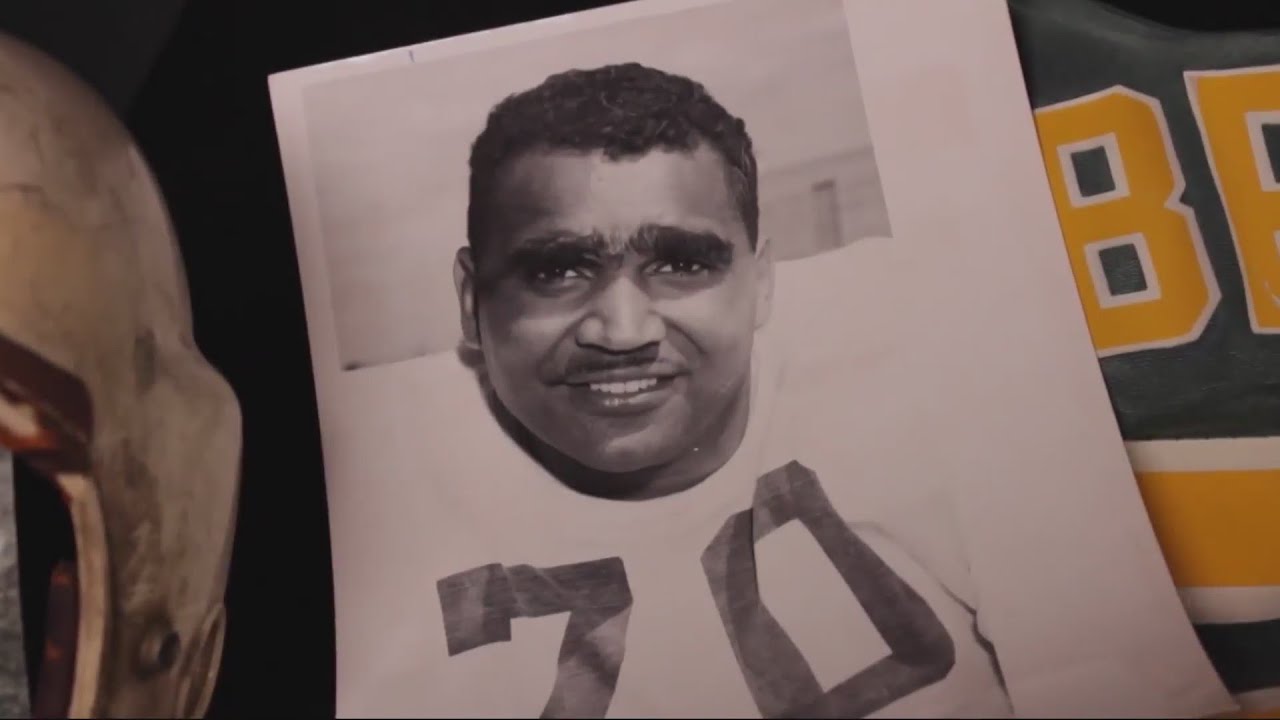 Former Drake University star quarterback to be honored in new ...