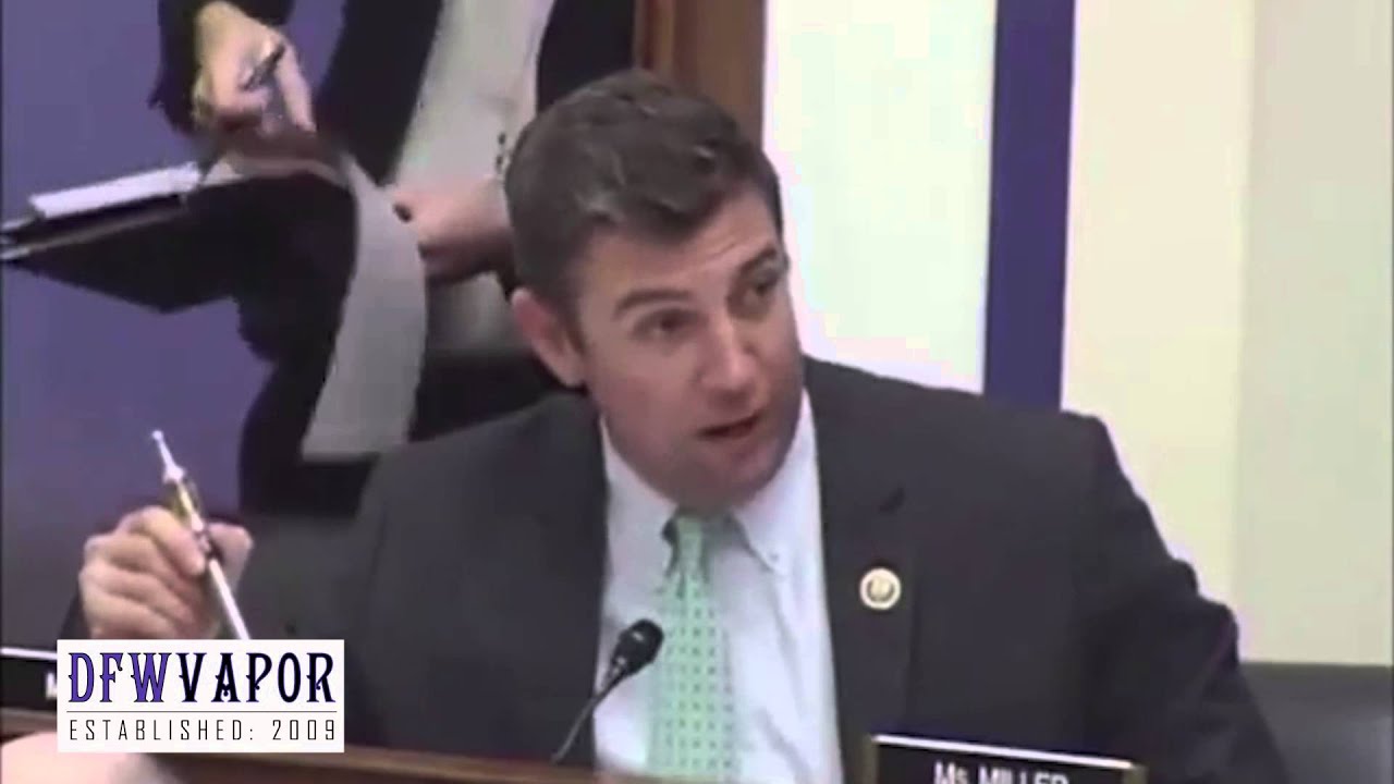 Congressman Duncan Hunter Vaping In Congressional Hearing - YouTube