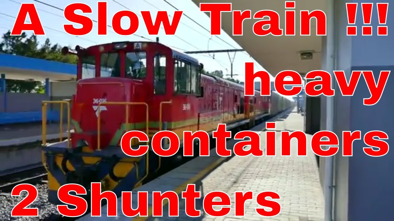 TRANSNET Freight Rail Diesels Shunters 27 container wagons at Avondale ...