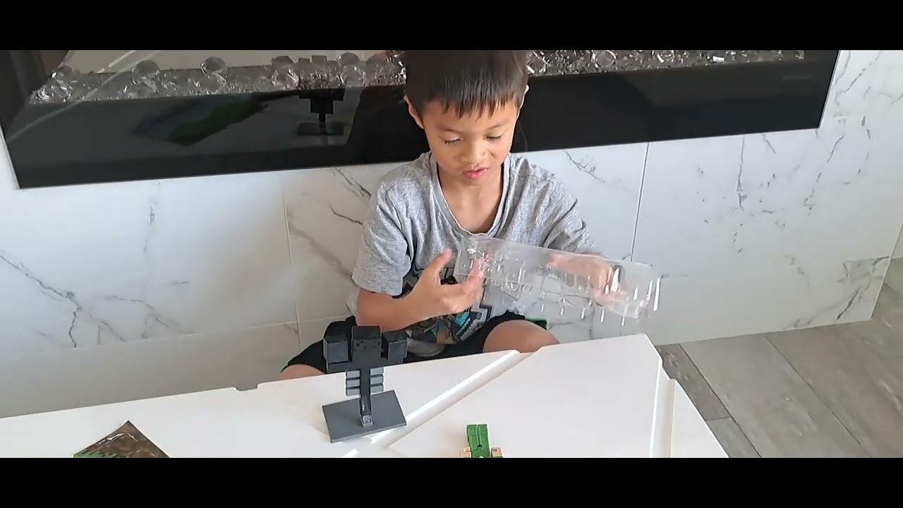 MINECRAFT: Unboxing Alex vs Wither - YouTube