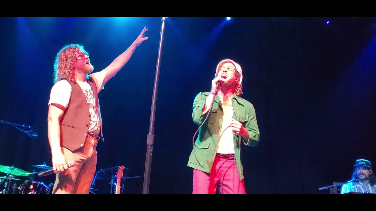 Allen Stone w/EJ Worland - Many Rivers to Cross - Ventura Music Hall ...