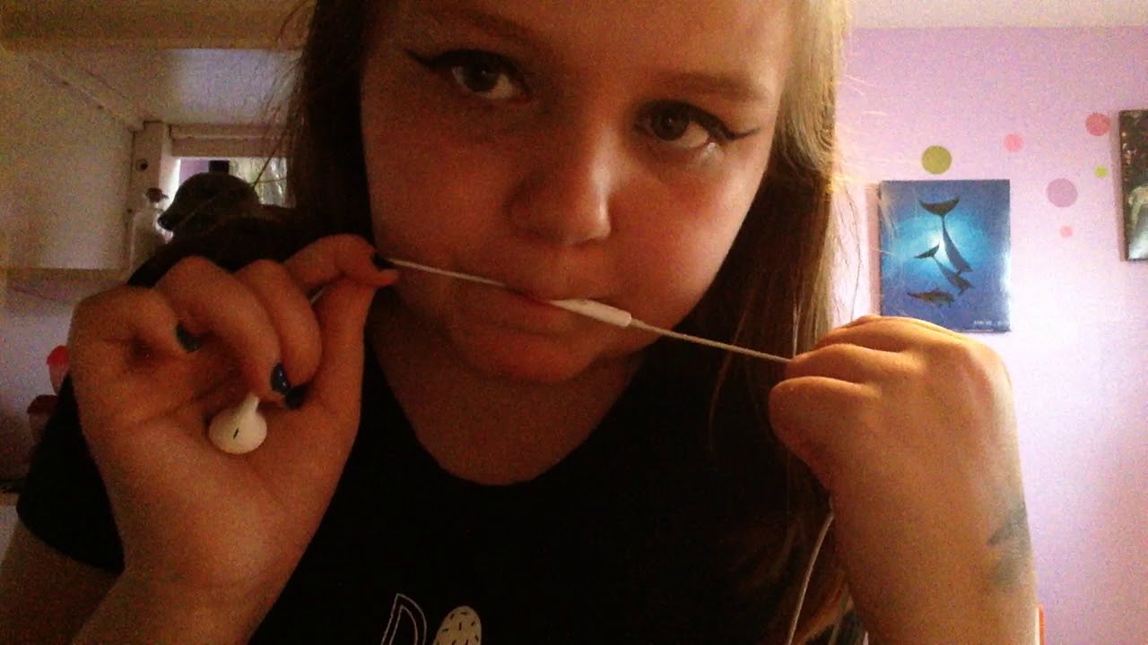Asmr eating the microphone - YouTube