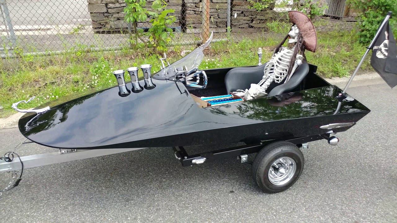 1965 BLACK MINI HYDROPLANE 'MISS BEHAVIN' - YouTube