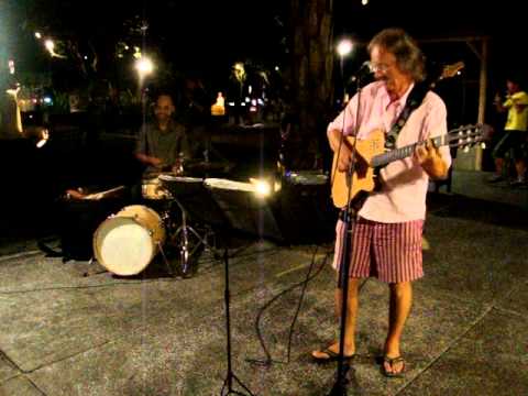 Hans Stoop-Menunggu bus 2011 - YouTube