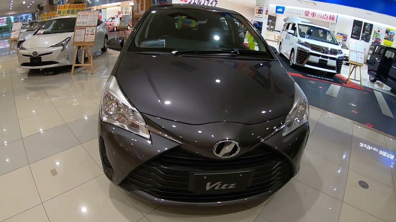 TOYOTA VITZ GRAY METALLIC - YouTube