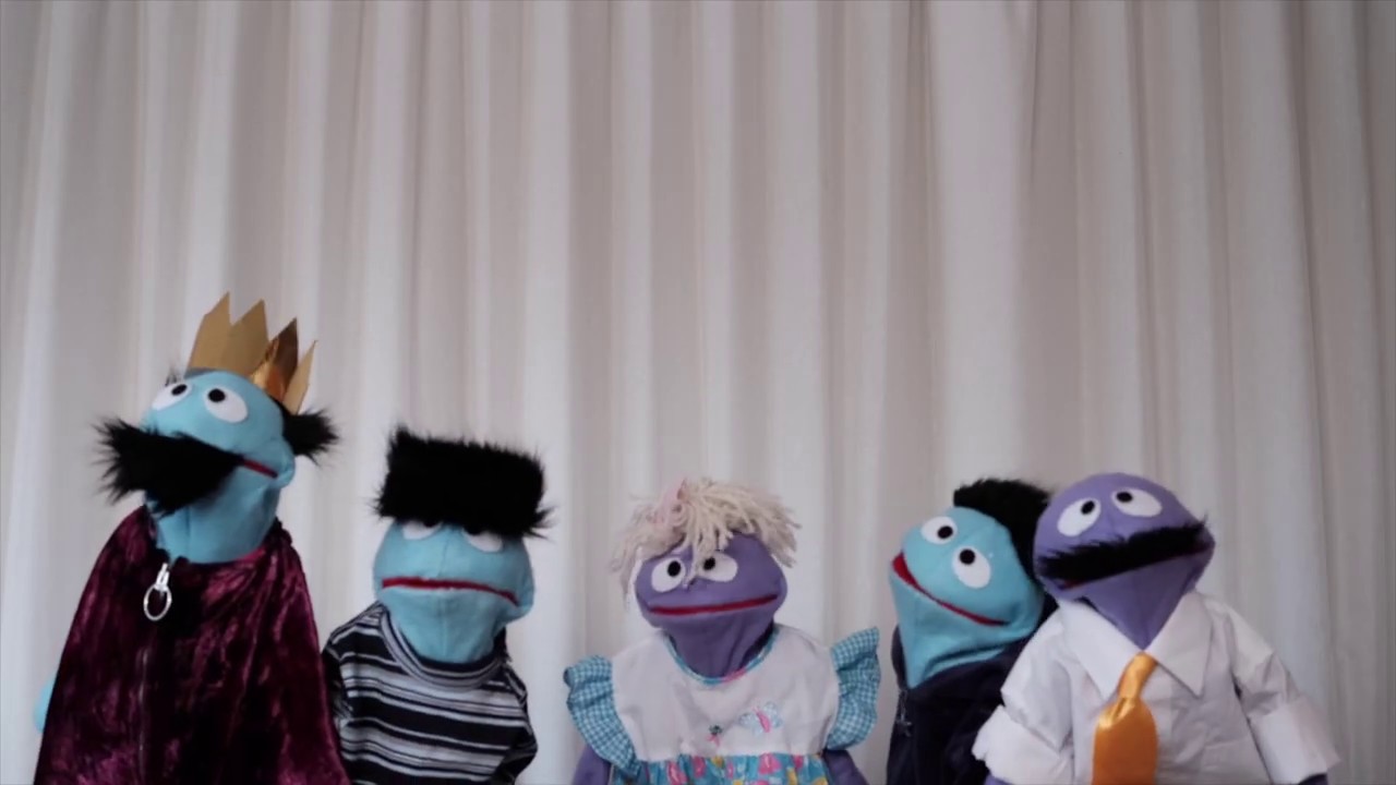 King Harold's Secret Rescue Plan | a Walnutty original | kids puppet ...