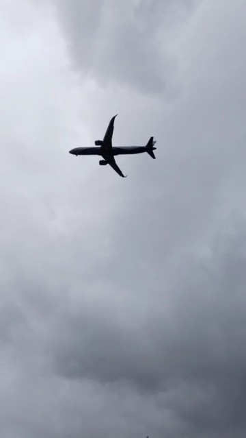 fly High ️ Dream Big #shorts #plane #takeoff #fly #aviation - YouTube