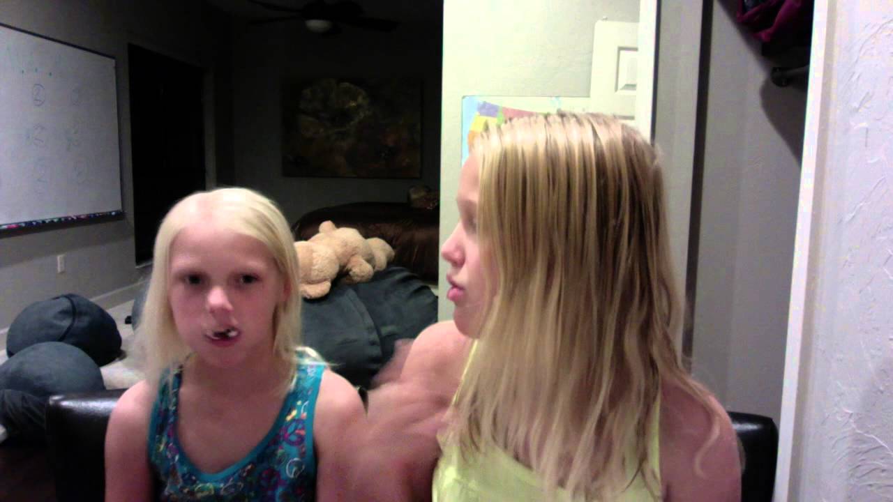 MINI CHUBBY BUNNY CHALLENGE!!!!!!! - YouTube