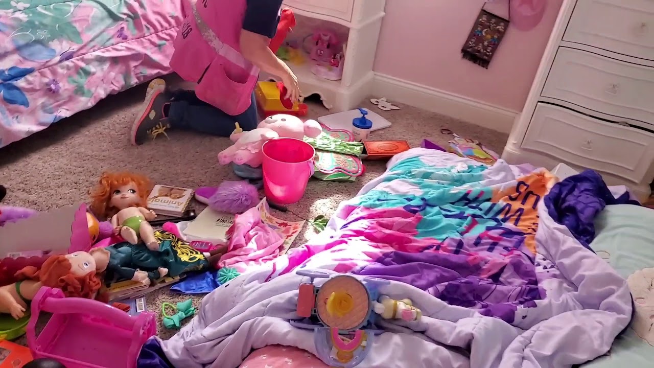 Finished organizing and cleaning girls room - YouTube