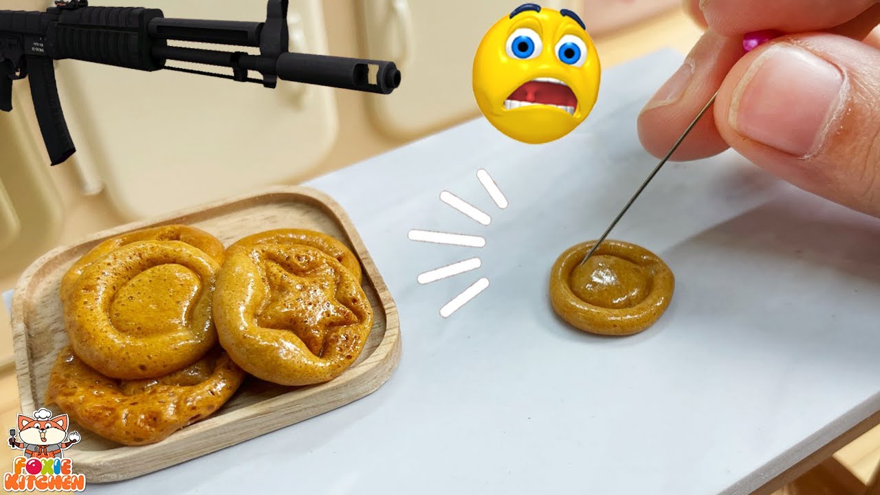 [ENGSUB] Squid Game Dalgona Candy | Foxie Kitchen | ASMR Cooking - YouTube