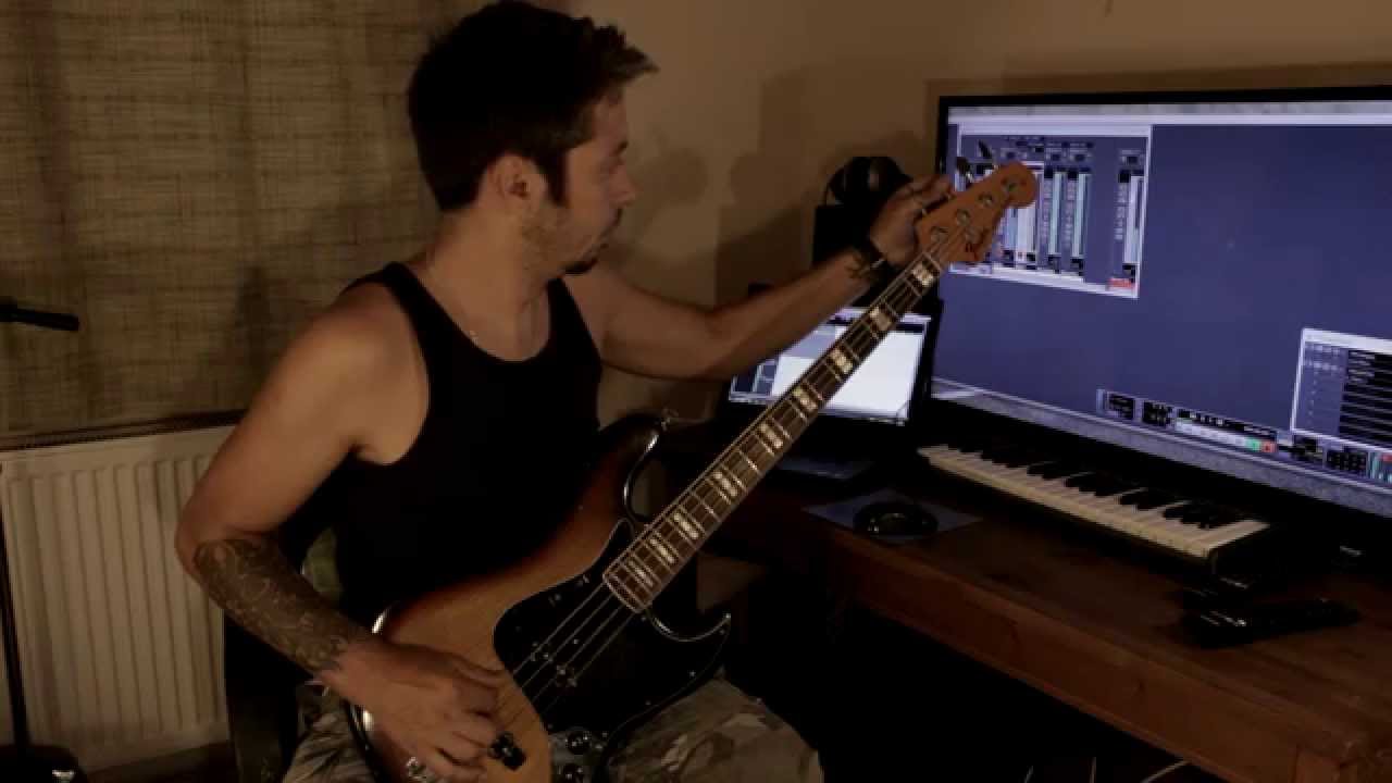 Basszusgitár hangolás - YouTube