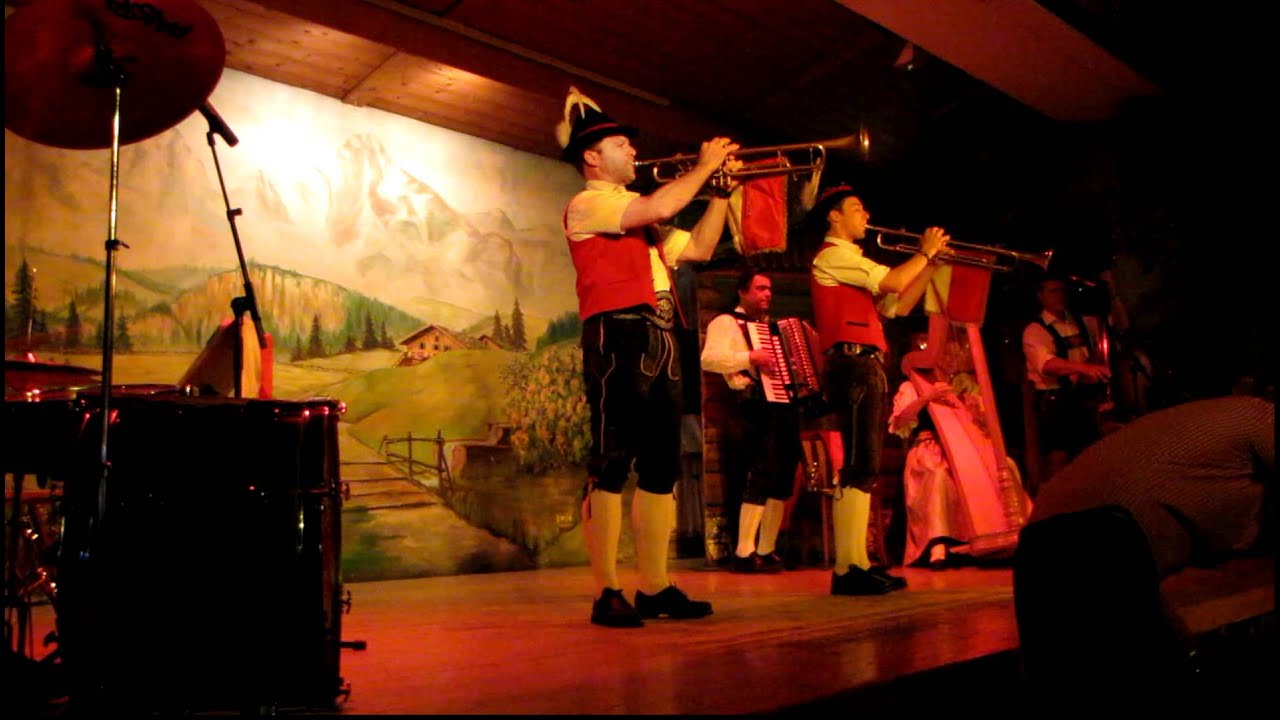 2011_05_09 Innsbruck Tyrolean Austrian Folklore Evening 4 - YouTube