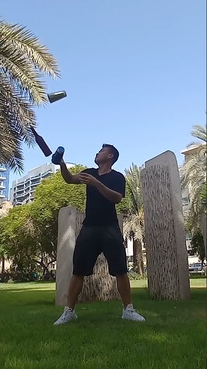 Learn this simple 3 Objects Move - YouTube