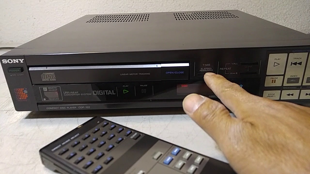 Rare Vintage Sony CDP-102 Single Compact Disc CD Player Demo - YouTube