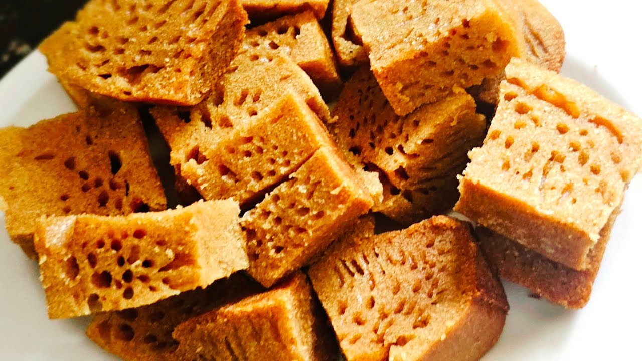 খুবই কম সময়ে বেক করে তৈরি করে নিলাম মৌচাক বিবিখানা পিঠা।Mouchak ...