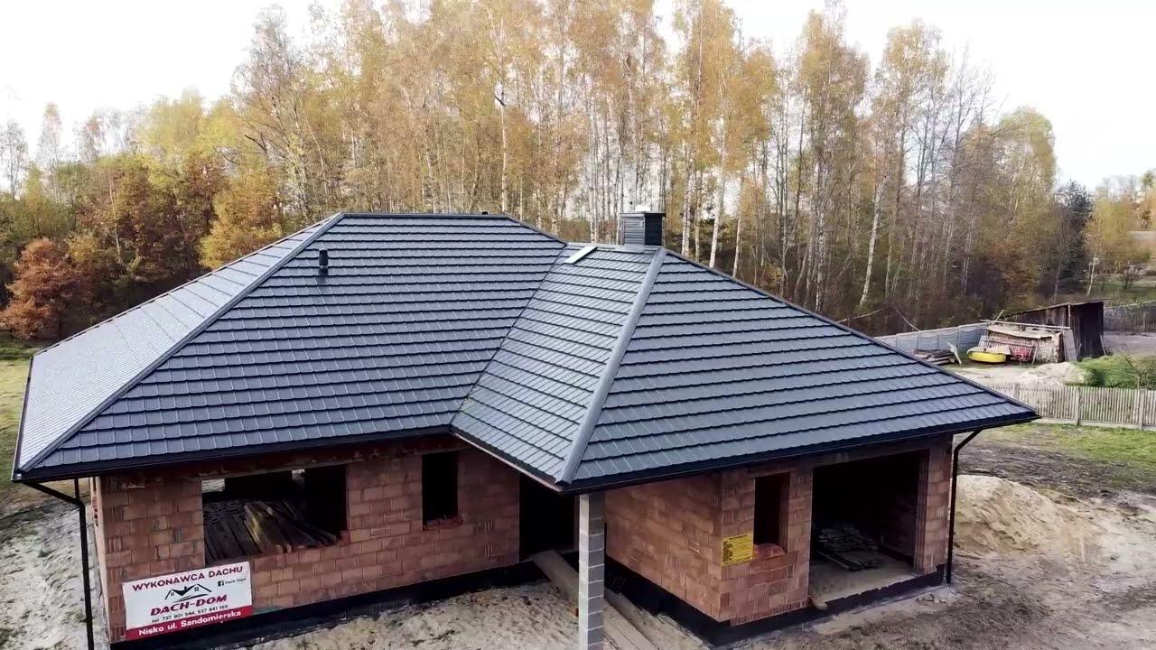 Blachodachówka modułowa Ruukki Frigge, kolor Antracyt - YouTube