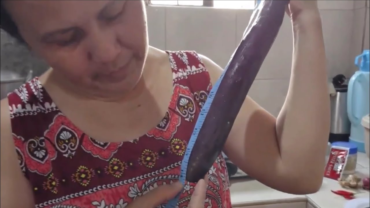 Talong Challenge by @rosehsiafromtaiwan7368 Sarap pala ng Sisig Talong - YouTube