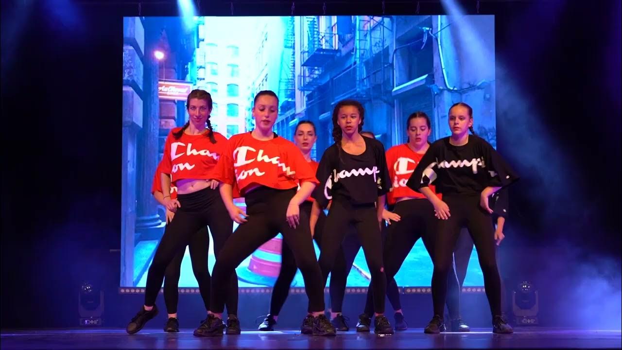 TEASER SPECTACLE 32 LES PLANCHES - YouTube