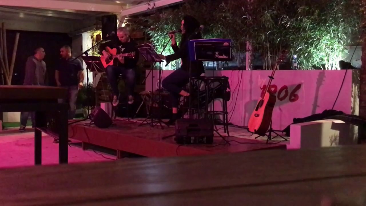 Back to black por Melyssa Martinez - YouTube