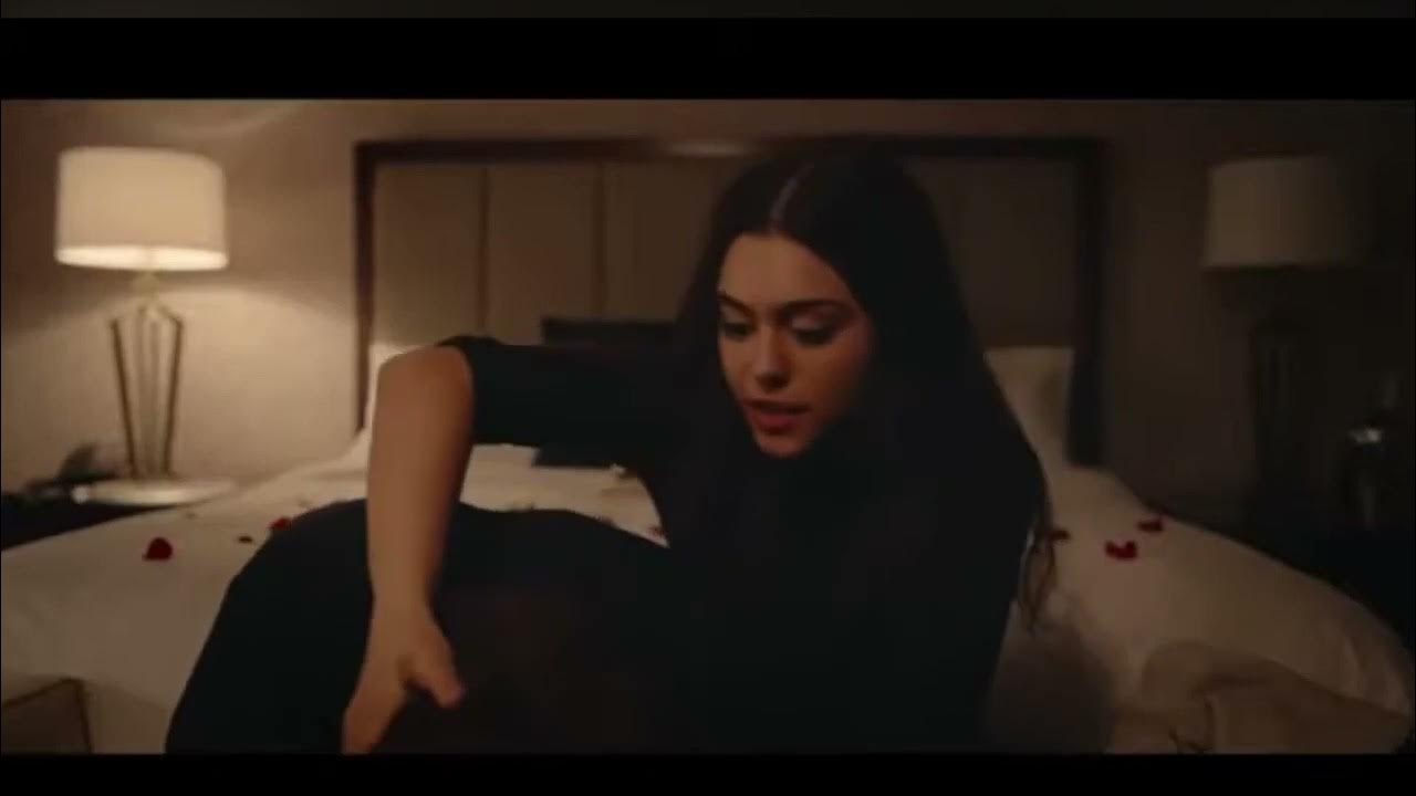 بقينا أنا و أخي لوحدنا و في الأخير لم أقاوم Youtube