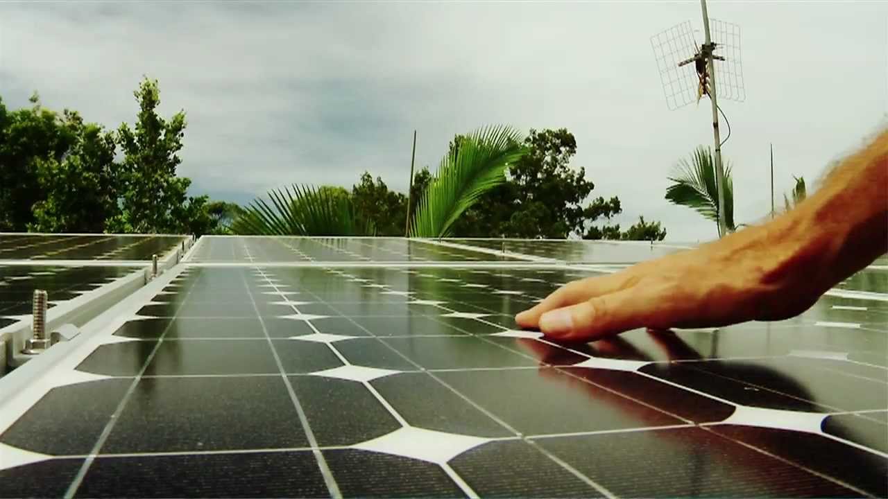 Auzion - the benefits of solar power - YouTube