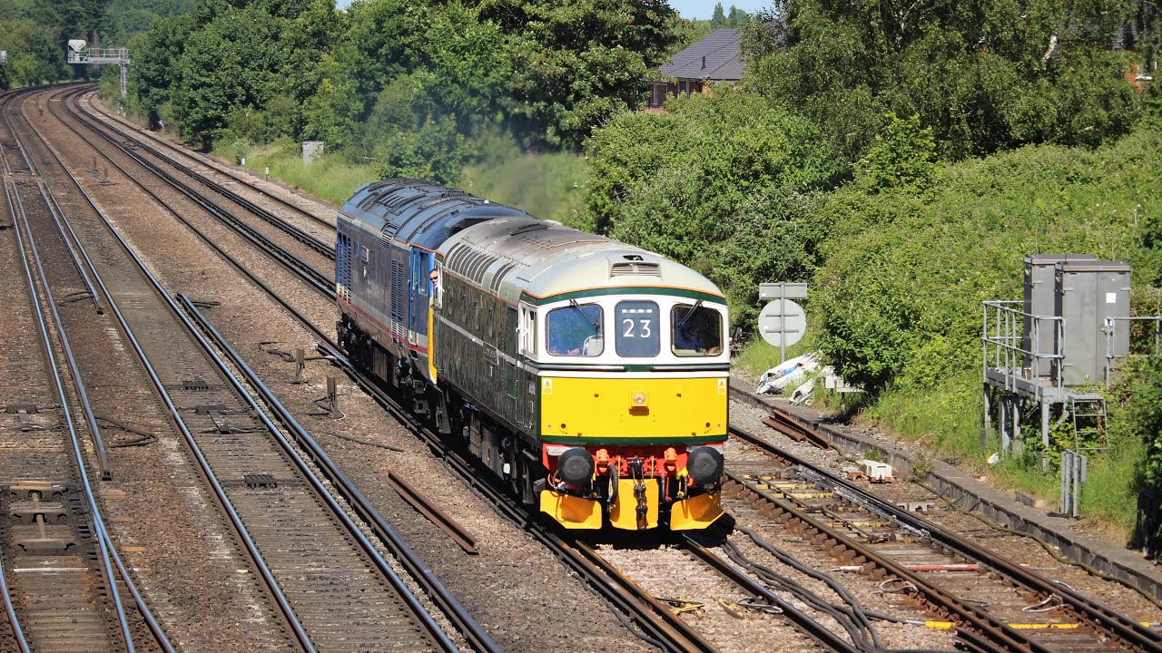BR Class 33 D6515 & Class 50 “50026” pass by Worting Junction heading ...