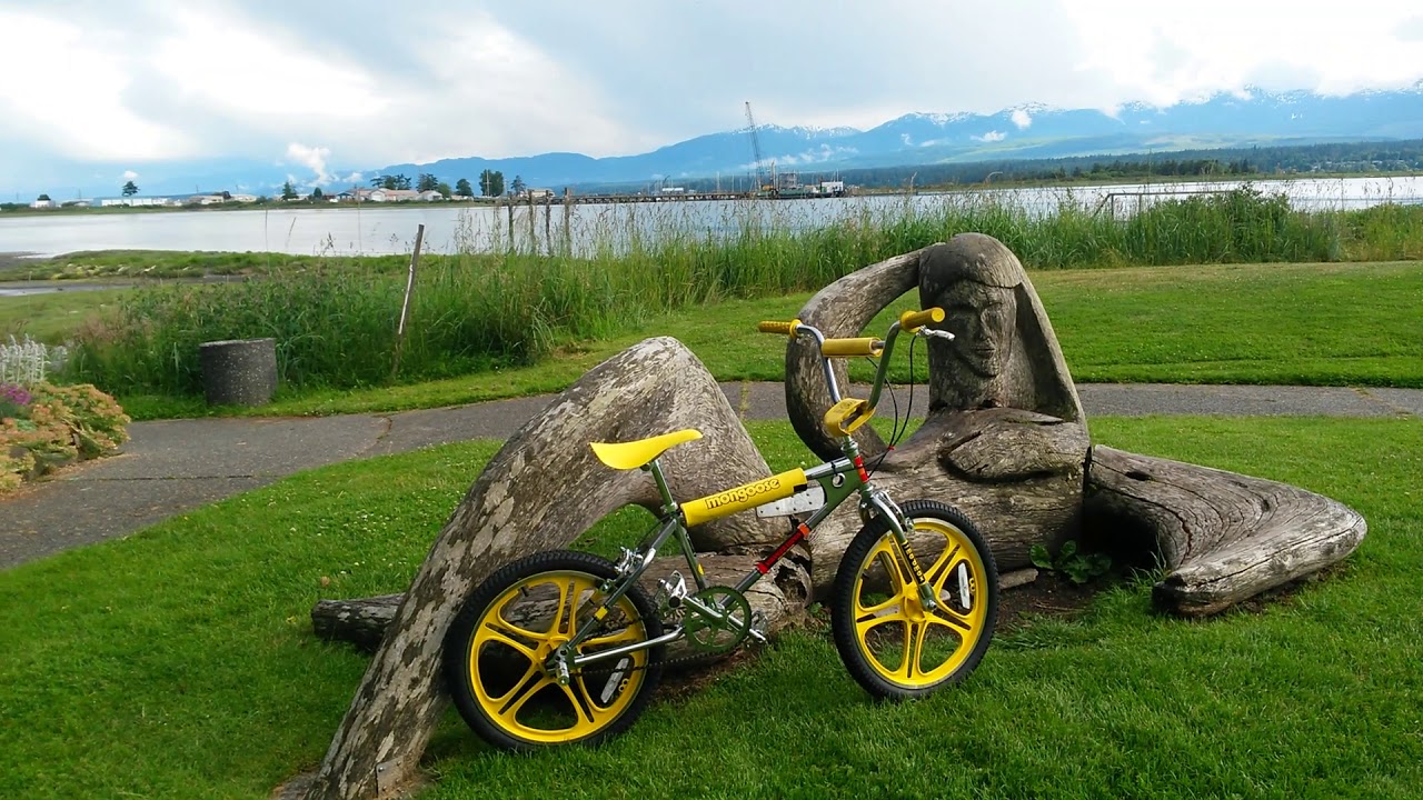Stranger Things "Mad Max" Bmx, 1st ride post upgrade - YouTube