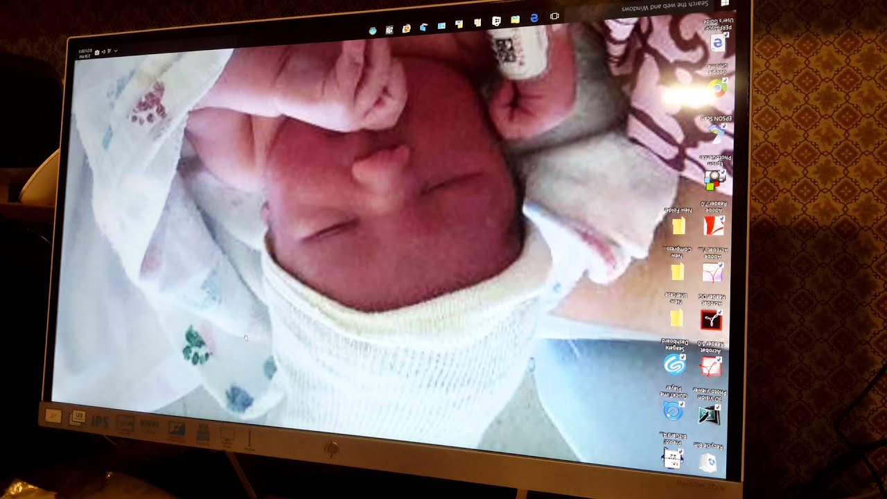 Flipped screen in windows 10 - YouTube