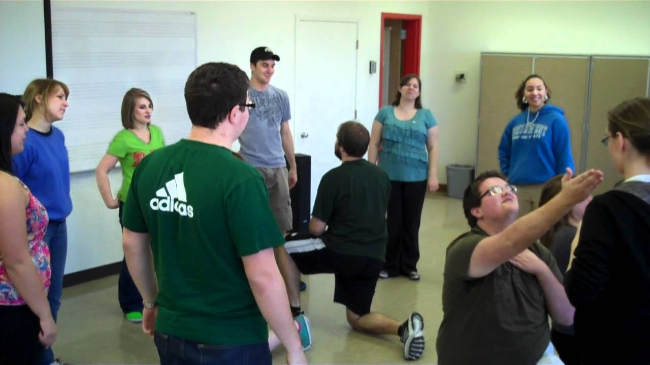 Go Round and Round the Circle - YouTube