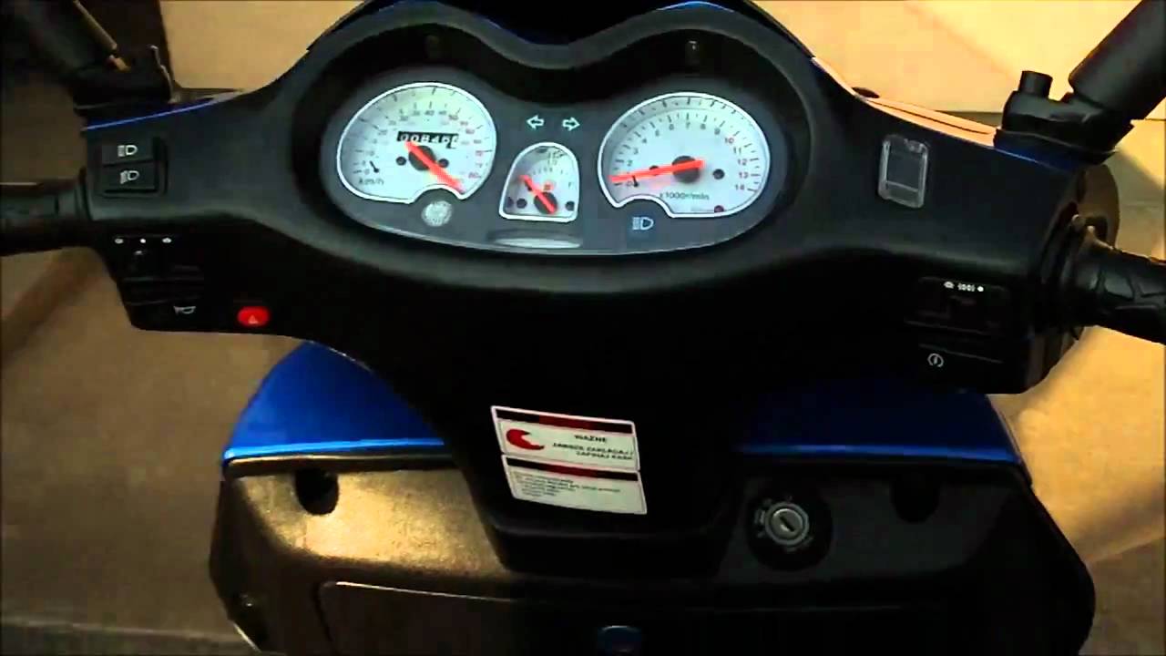 Skuter V-max 90 km/h - YouTube