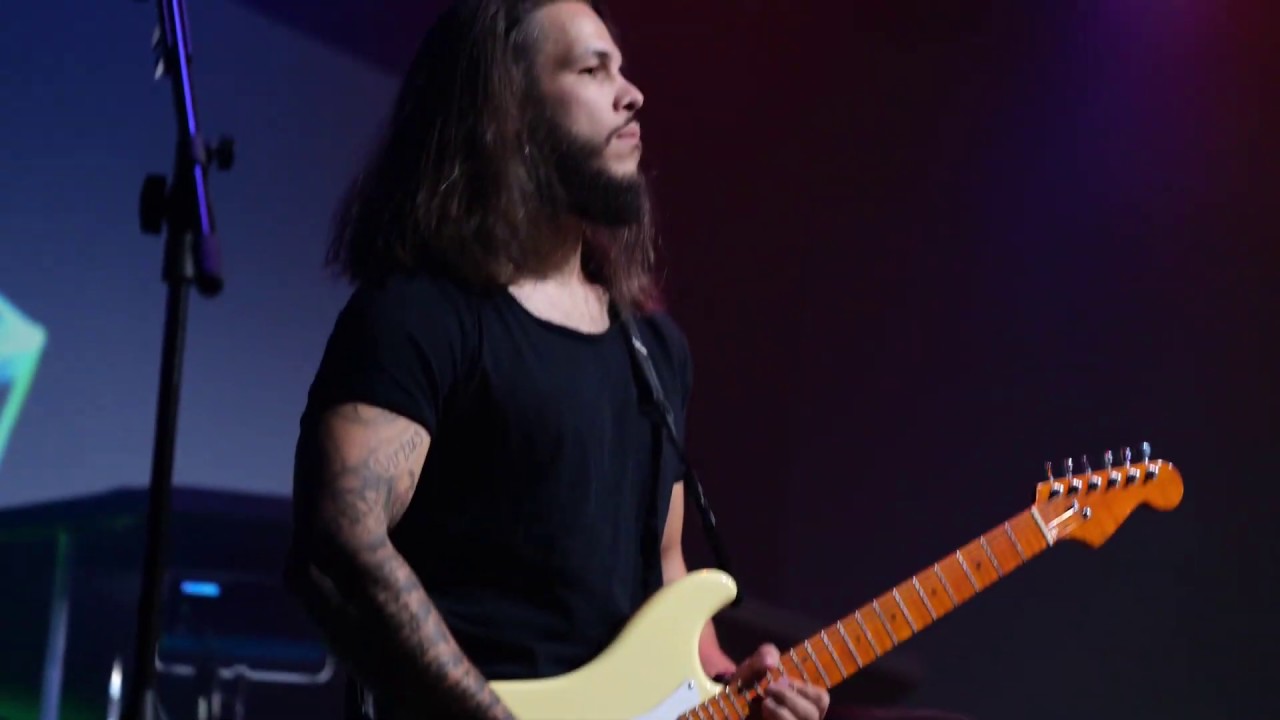 Random Hero - Set It Free - Live - YouTube