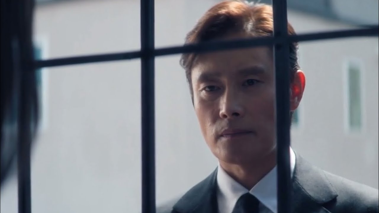 Squid Game - In-Ho (The Front Man) Visits Gi-Hun’s Daughter - YouTube