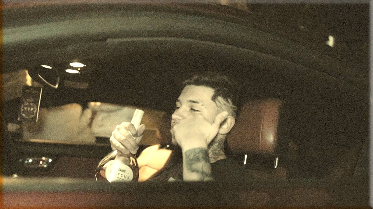 VALI JRR - PANICĂ (Official Video) - YouTube