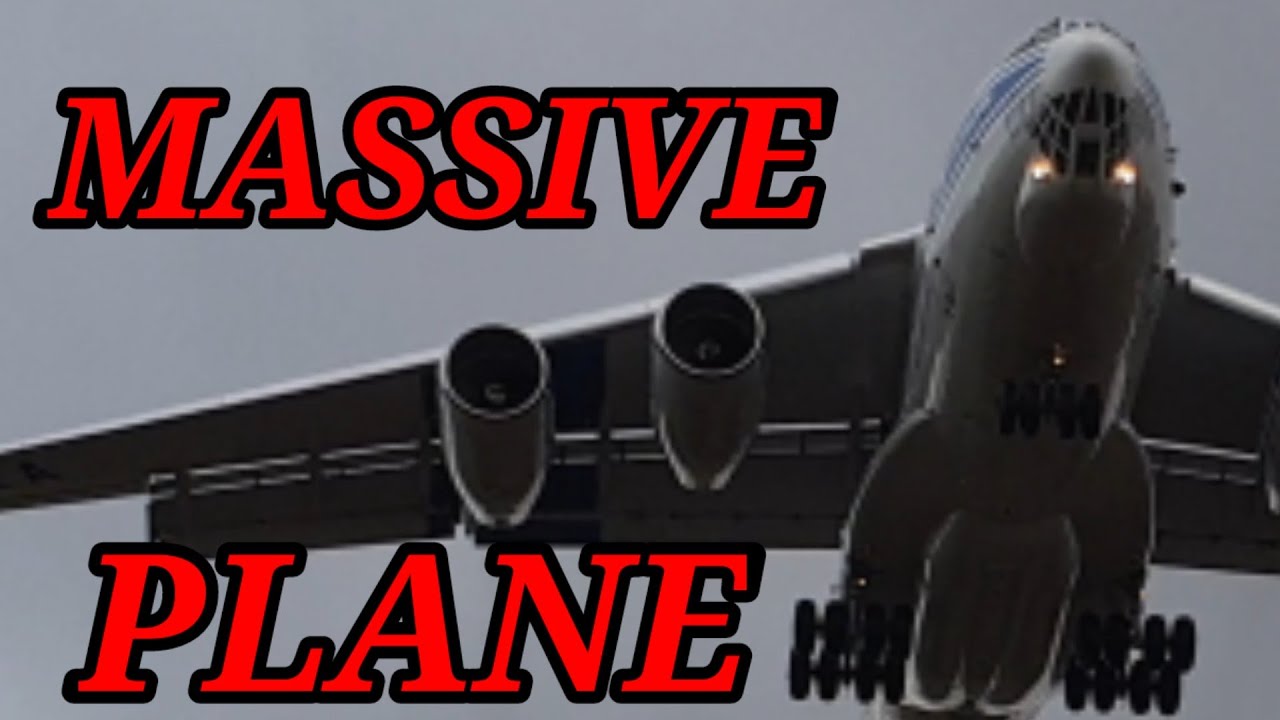 Large plane landing at Luton airport VERY LOUD! - YouTube