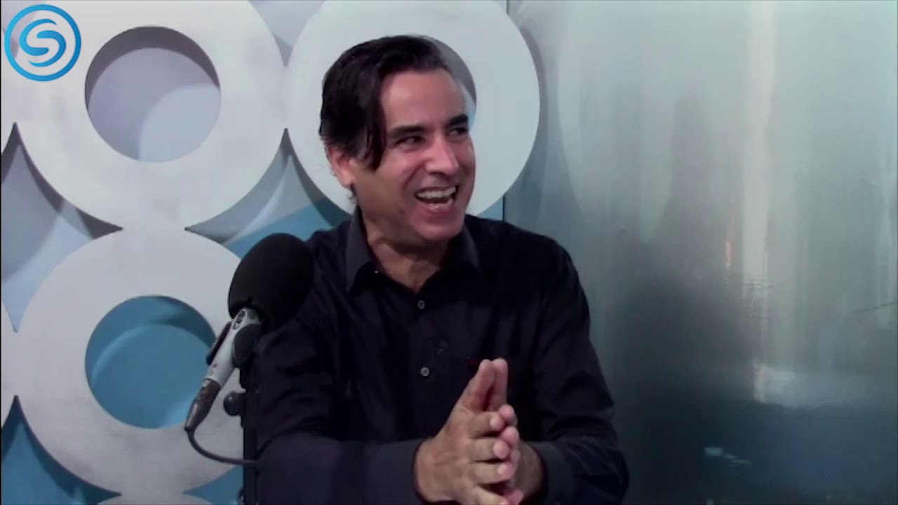 En entrevista con: Fernando Vesga. - YouTube