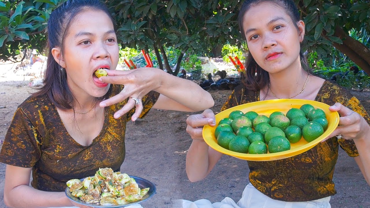 Most Delicious - Eating Lemons with Chili Pepper Salt - YouTube