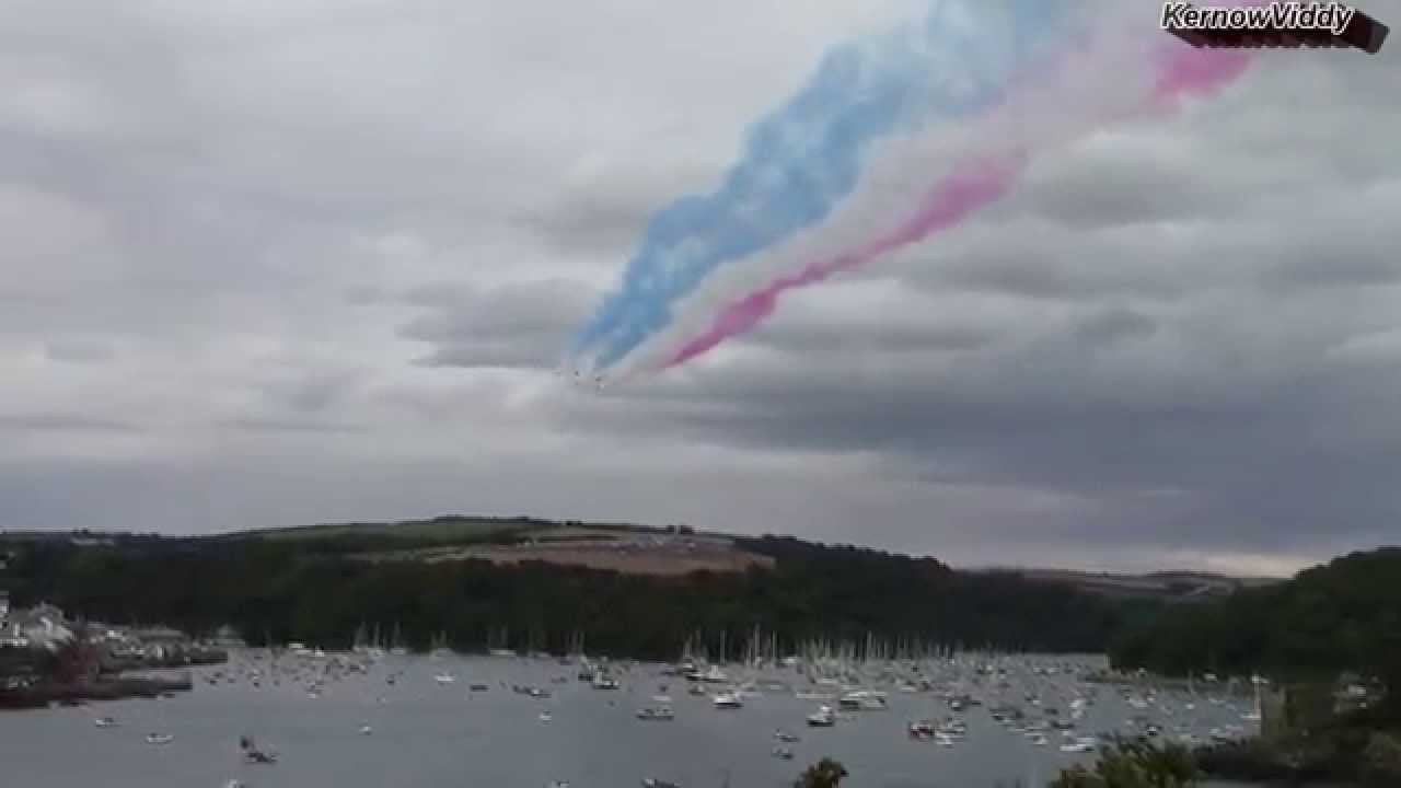 Fowey Royal Regatta 2014 Red Arrows Display Highlights. - YouTube