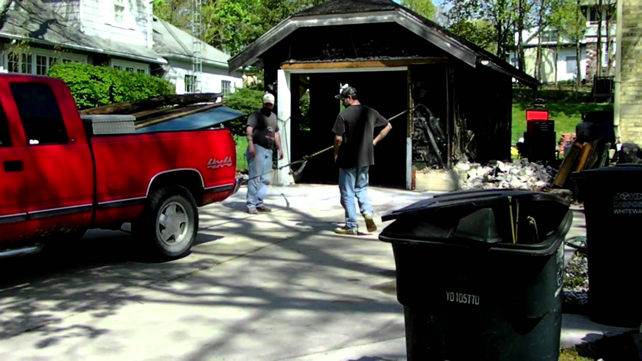 PT 1.How to tear down a garage fast - YouTube